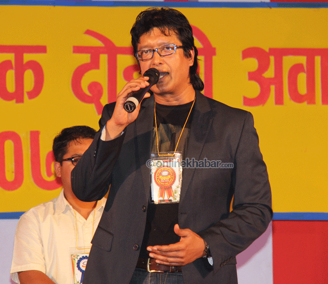 टुरिस्ट विद्यार्थी थिए राजेश हमाल – Online Khabar