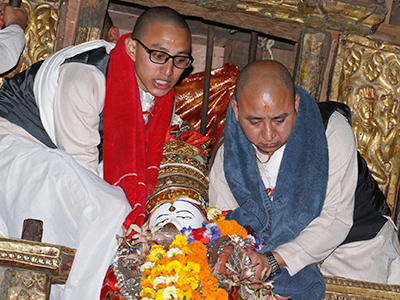 देवयात्रा – Online Khabar