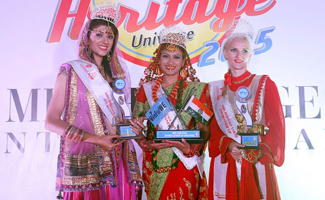 नयाँ दिल्लीमा नेपालकी रजनीलाई ‘मिसेस् हेरिटेज’को उपाधी – Online Khabar