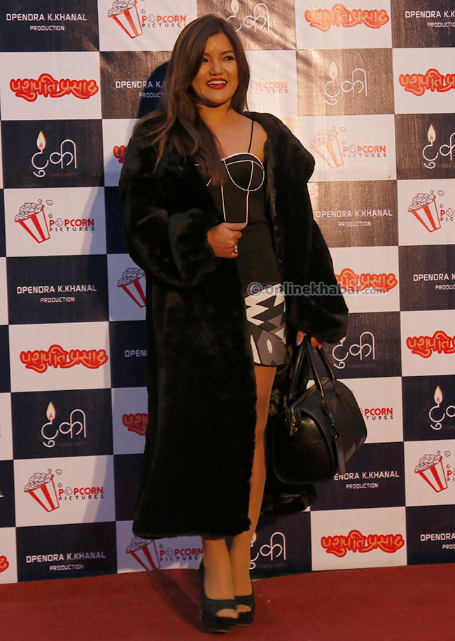 पहिरनमा कोरियोग्राफरको खुलेकाे शैली – Online Khabar