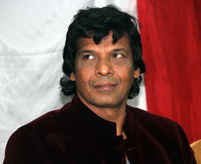 ‘अब निरन्तर नेपाली चलचित्र खेल्छु, मलाई पैसा कमाउन गयो पनि भने’:-विराज ...