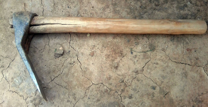 कोदालो प्रहार गरी श्रीमतीको हत्या – OnlineKhabar