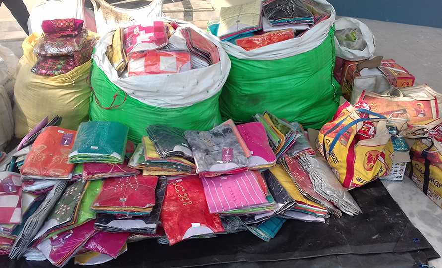 बारामा ५ लाखको अवैध समान बरामद