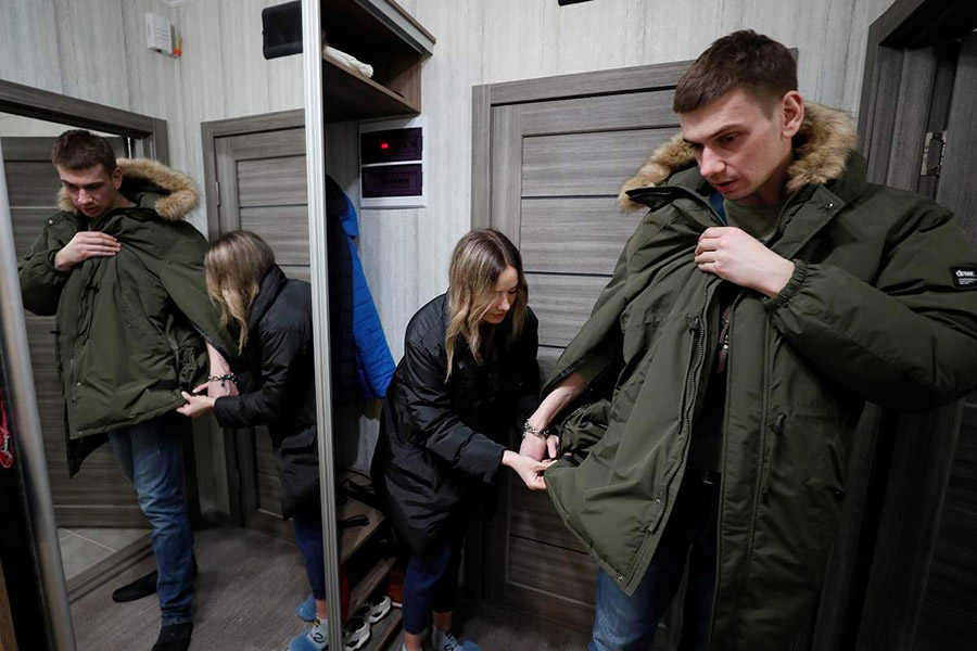 घरझगडा साम्य पार्न लोग्नेस्वास्नीले आफैं लगाए ३ महिना हतकडी – Online Khabar