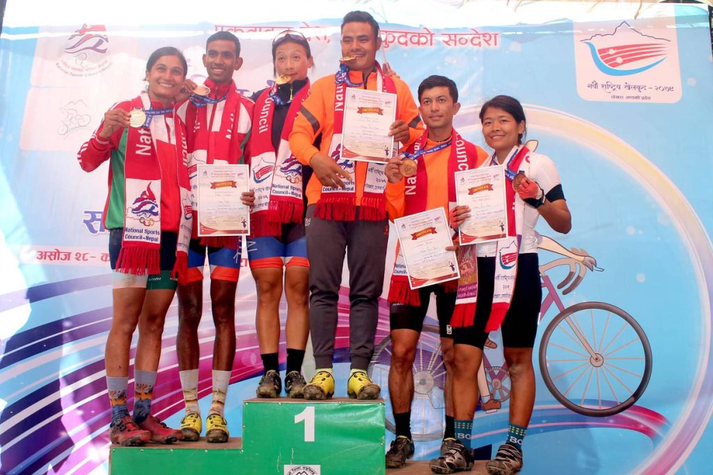 साइक्लिङ क्रसकन्ट्रीमा एपीएफका सुरज र बागमतीकी लक्ष्मीलाई स्वर्ण ...