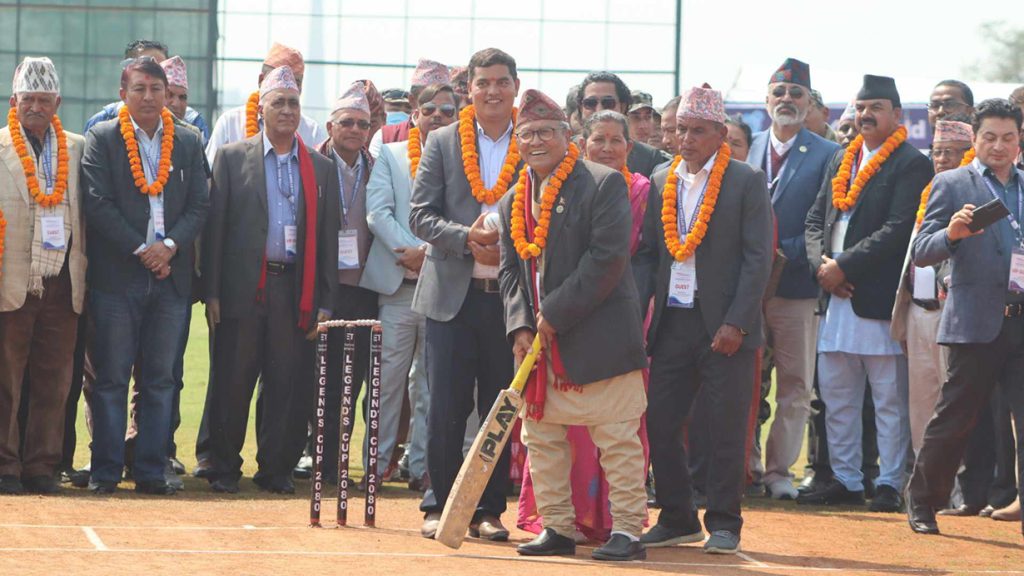 ९ महिनामा तयार भएको एक्स्ट्राटेक ओभल क्रिकेट मैदान उद्घाटन – Online Khabar