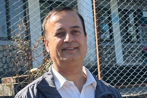 डा. विमल चालिसे – Online Khabar